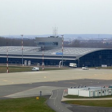 Lodz Wladyslaw Reymont Airport (Lodz, Poland) - reviews, photo, video ...