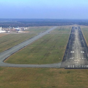 Schwerin Parchim International Airport (Schwerin, Germany) - reviews ...